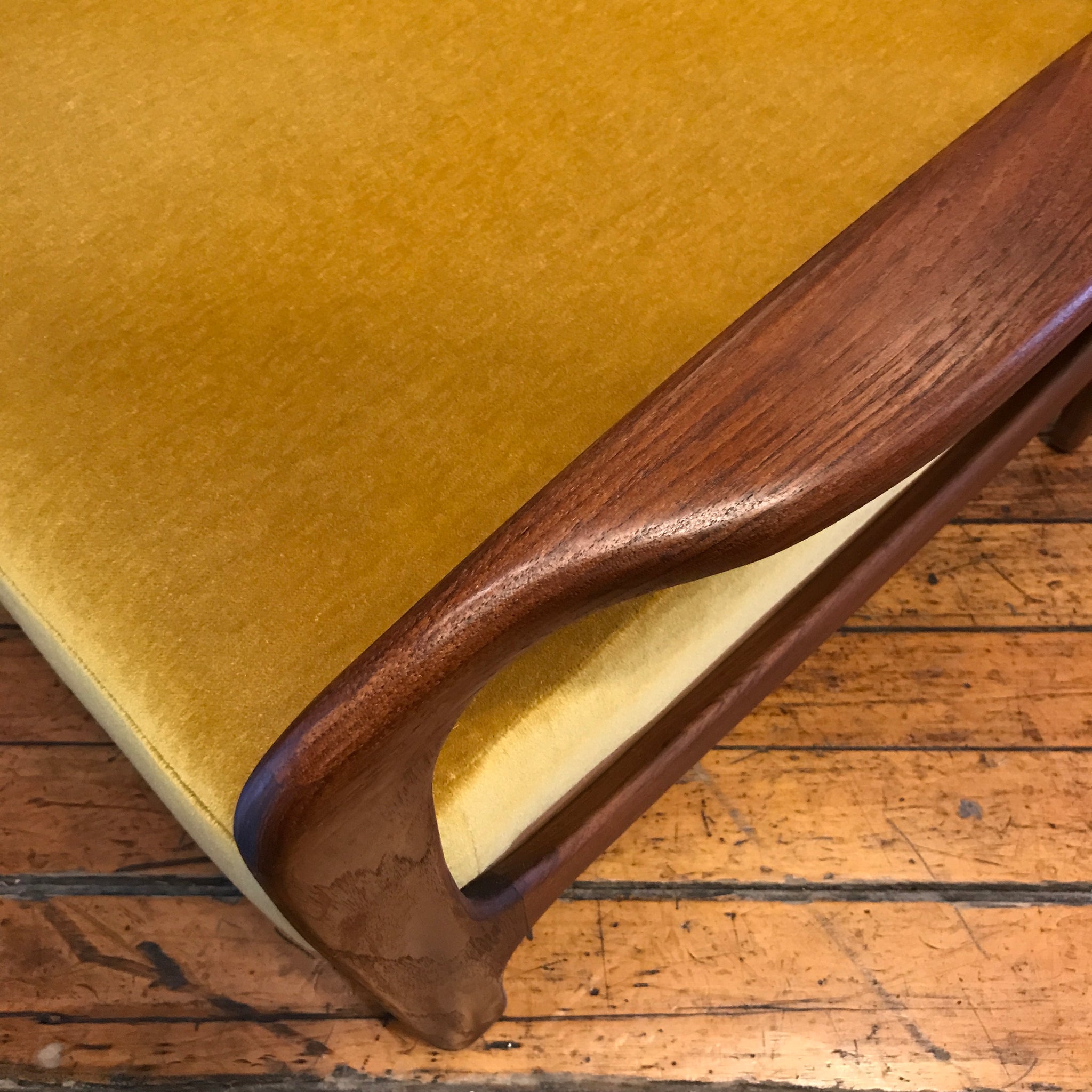 RARE. Huber Lounge Chair – Inabstracto