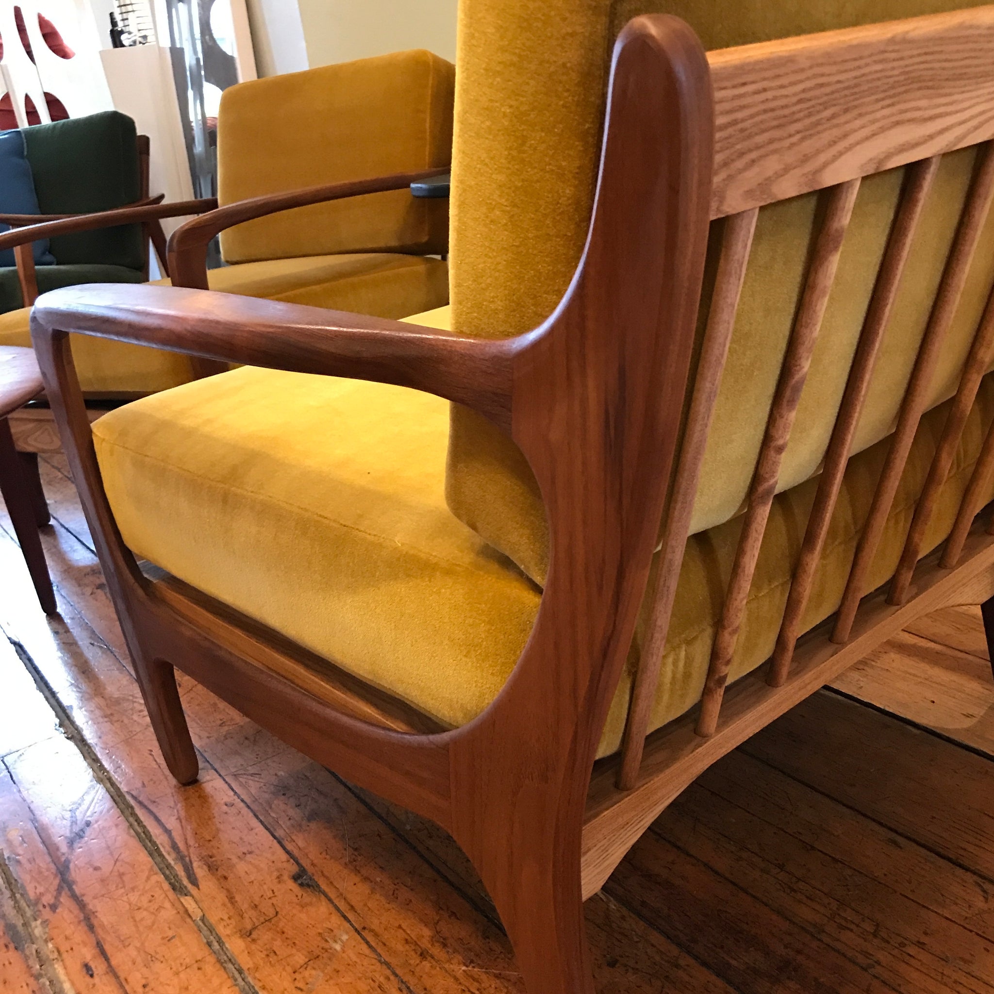 RARE. Huber Lounge Chairs – Inabstracto